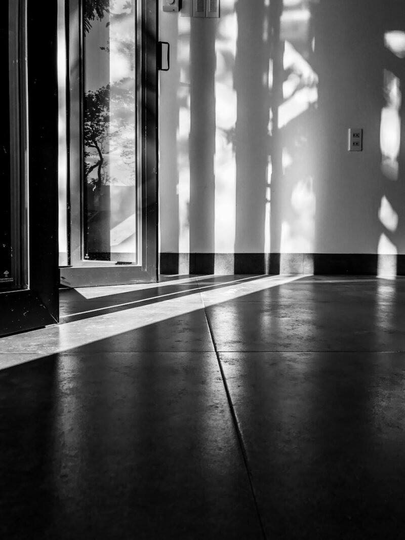 Mitai apie šildomas grindis